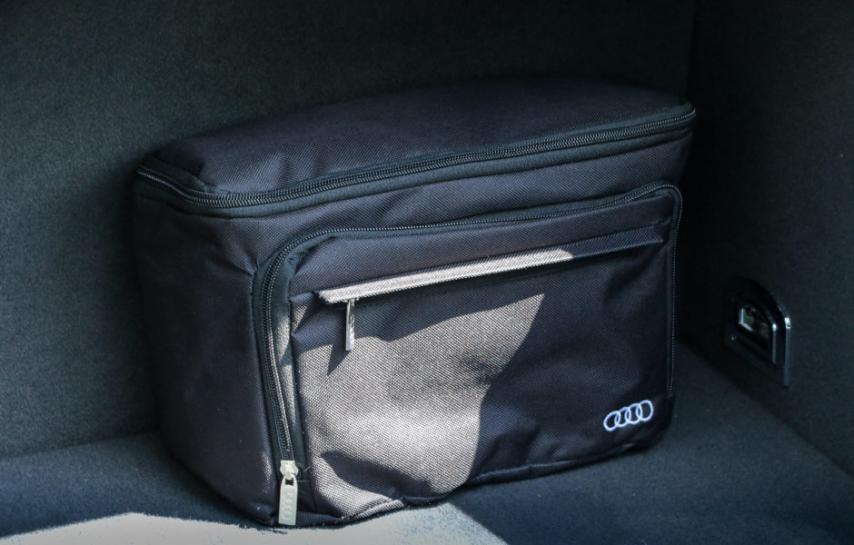 Audi TTRS Sepang Blue + Recaro Wingbacks – M R Sportscars Porsche